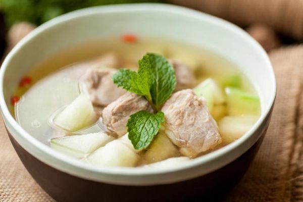 清炖排骨冬瓜怎么做_清炖排骨冬瓜的家常做法-第2张图片-山城妙识