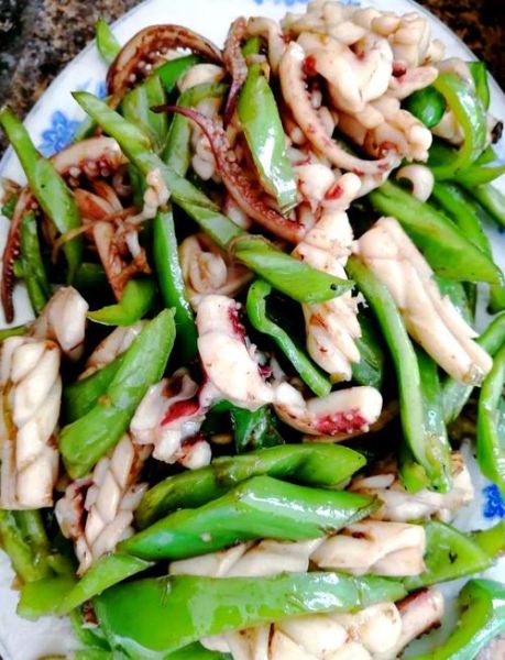 青椒炒鱿鱼怎么做_家常做法步骤-第2张图片-山城妙识 青椒炒鱿鱼怎么做_家常做法步骤-第2张图片-山城妙识