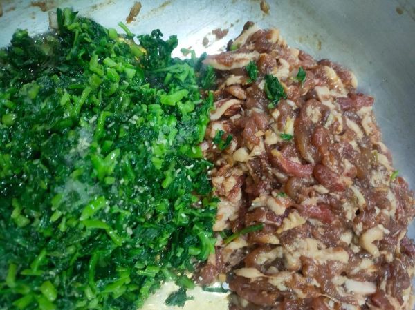 荠菜和什么菜做馅最搭_荠菜饺子馅最佳搭配-第2张图片-山城妙识