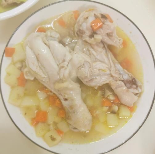 清蒸鸡腿一般要蒸多少分钟_清蒸鸡腿蒸多久才熟-第1张图片-山城妙识