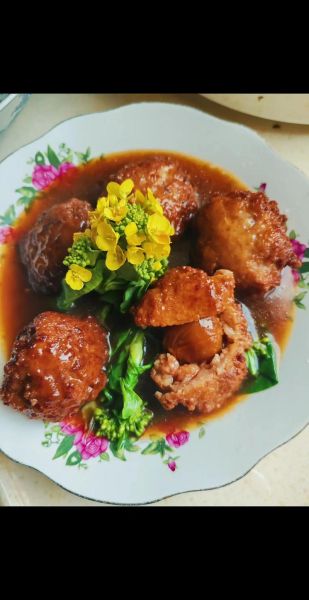 蟹粉狮子头怎么做_蟹粉狮子头正宗做法-第3张图片-山城妙识