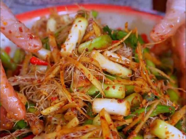 蒜苗怎么腌制_家常蒜苗腌制方法-第3张图片-山城妙识 蒜苗怎么腌制_家常蒜苗腌制方法-第3张图片-山城妙识