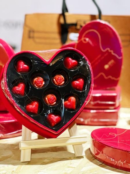 情人节送什么巧克力好吃_情人节晚餐做什么简单又浪漫-第2张图片-山城妙识