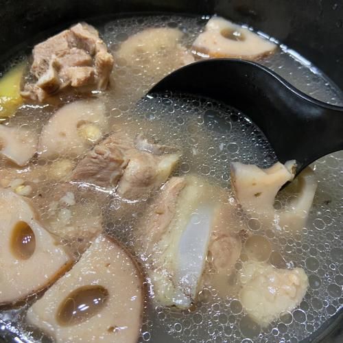 莲藕薏米排骨汤怎么做_莲藕薏米排骨汤窍门-第3张图片-山城妙识