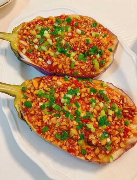 蒜泥茄子怎么做不黑_蒜泥茄子家常做法窍门-第1张图片-山城妙识