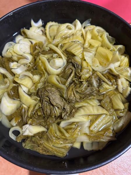 泡酸菜怎么做_泡酸菜为什么会发白-第2张图片-山城妙识