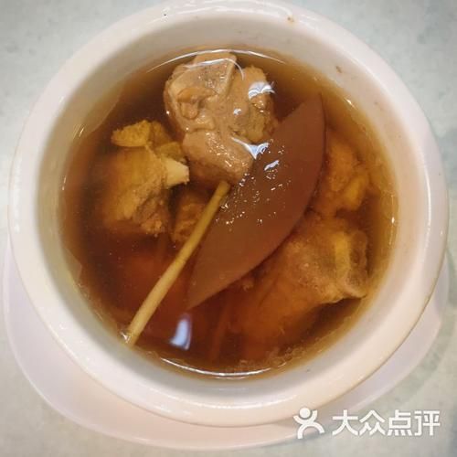 猪肺雪梨汤怎么做_猪肺雪梨汤的功效与禁忌-第3张图片-山城妙识 猪肺雪梨汤怎么做_猪肺雪梨汤的功效与禁忌-第3张图片-山城妙识