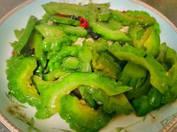 苦瓜怎么做不苦_苦瓜最简单的做法-第3张图片-山城妙识