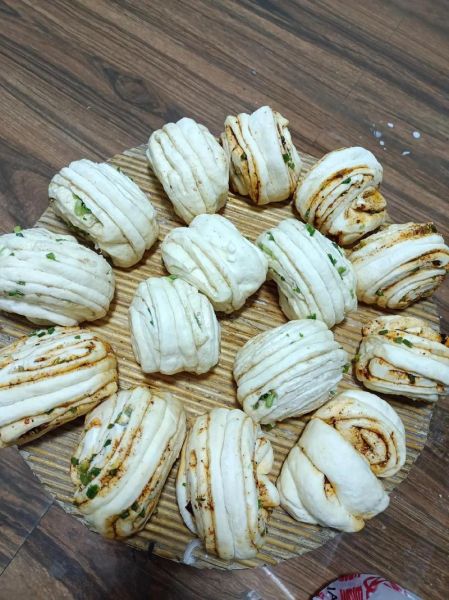 葱油馒头花卷怎么做_蒸多久才松软-第2张图片-山城妙识