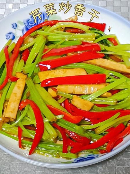 素炒芹菜香干怎么炒好吃_素炒芹菜香干做法窍门-第3张图片-山城妙识