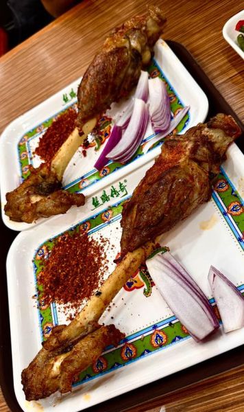 烤羊腿怎么做才外酥里嫩_烤羊腿腌制多久最入味-第3张图片-山城妙识