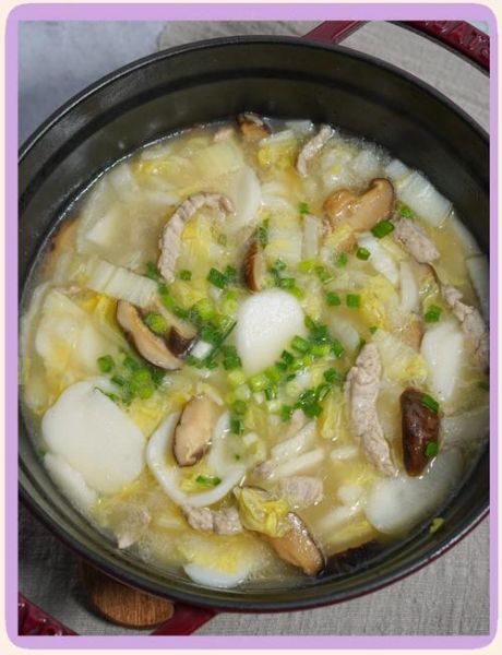 青菜肉丝汤年糕怎么做_汤年糕为什么容易糊-第1张图片-山城妙识 青菜肉丝汤年糕怎么做_汤年糕为什么容易糊-第1张图片-山城妙识