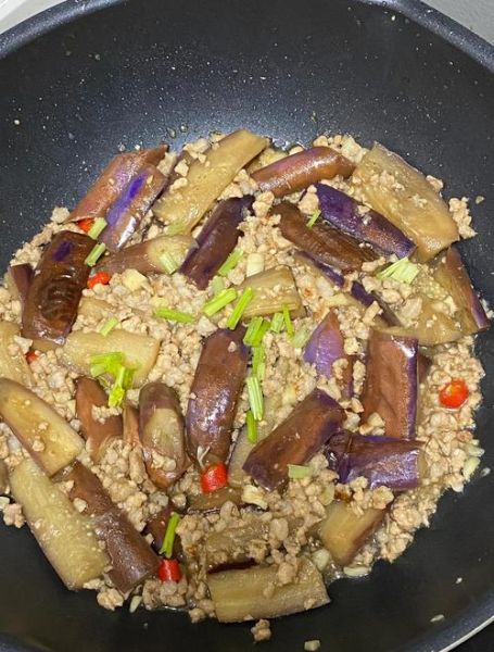 肉末茄子怎么炒_肉末茄子不吸油技巧-第3张图片-山城妙识 肉末茄子怎么炒_肉末茄子不吸油技巧-第3张图片-山城妙识