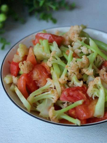 番茄花菜炒肉片怎么做_番茄花菜炒肉片的家常做法-第3张图片-山城妙识