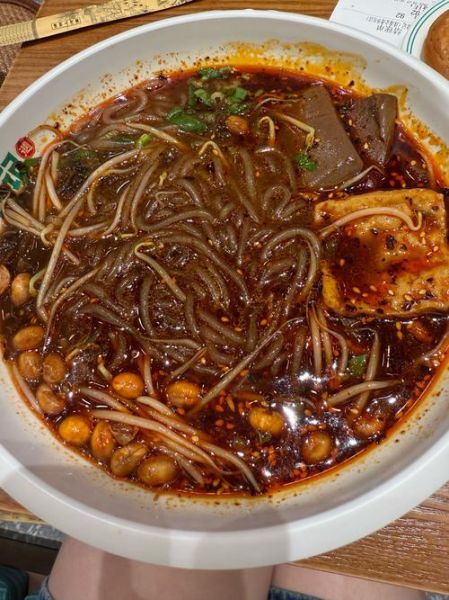 酸辣粉是哪里的特产_正宗酸辣粉发源地-第1张图片-山城妙识