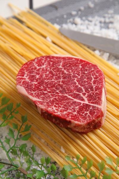 菲力牛排热量是多少_减肥能吃吗-第1张图片-山城妙识