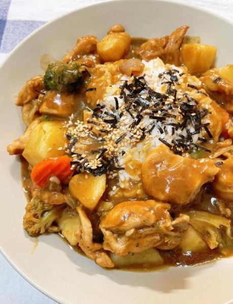 日式咖喱鸡肉饭怎么做_咖喱块什么时候放-第2张图片-山城妙识