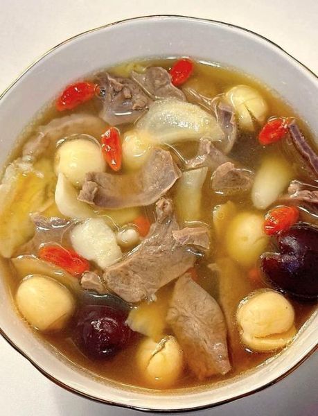 猪心汤怎么炖才好吃_猪心汤的做法大全家常-第1张图片-山城妙识