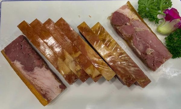 镇江肴肉哪家最好_老宴春酒楼还是毕士荣-第1张图片-山城妙识