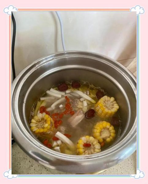 椰子鸡汤的做法_椰子鸡汤的配料有哪些-第2张图片-山城妙识