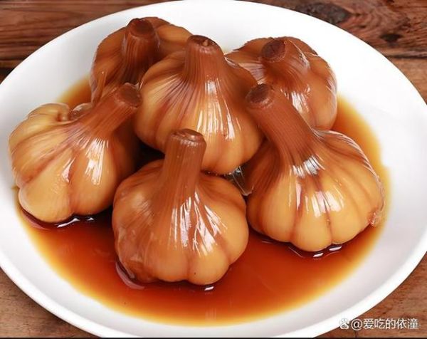 腌咸蒜的正宗方法比例_怎么腌咸蒜不软烂-第1张图片-山城妙识