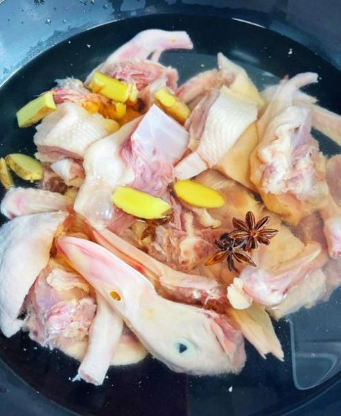 姜母鸭的功效与作用_姜母鸭适合什么人吃-第3张图片-山城妙识