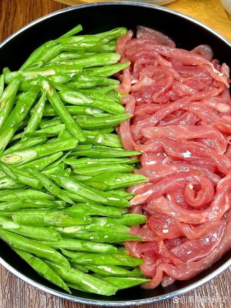 豆角炒肉豆角用焯水吗_豆角焯水几分钟才脆绿-第2张图片-山城妙识