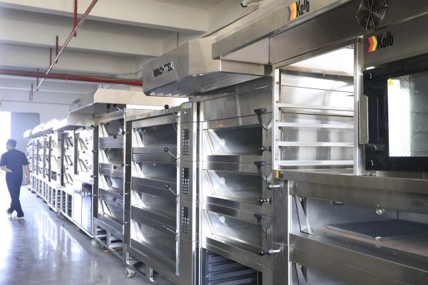 糕点生产设备有哪些_如何选择适合自己的设备-第3张图片-山城妙识 糕点生产设备有哪些_如何选择适合自己的设备-第3张图片-山城妙识