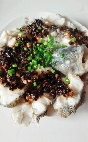 豆豉鱼蒸鱼怎么做才好吃_豆豉蒸鱼不腥的秘诀-第2张图片-山城妙识