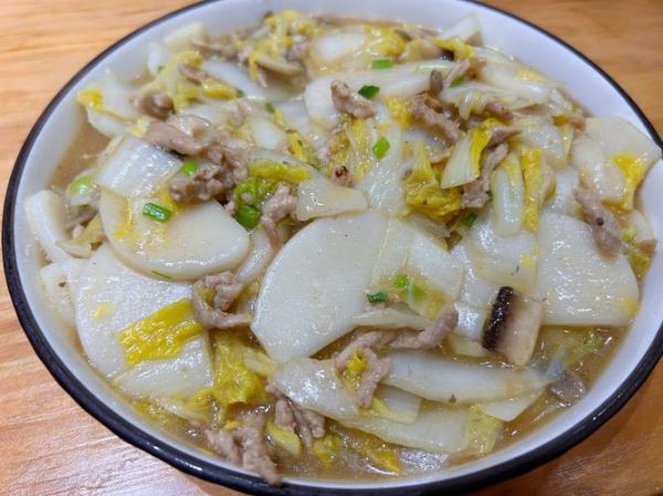 怎样炒年糕不粘锅_年糕炒多久才软糯-第1张图片-山城妙识