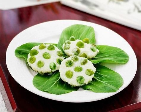 莲蓬怎么吃_新鲜莲蓬的吃法大全-第1张图片-山城妙识