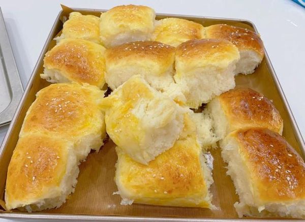 蜂蜜小面包烤箱做法_蜂蜜小面包怎么烤不塌陷-第2张图片-山城妙识