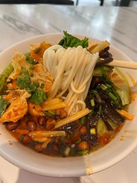 哪里能吃到正宗螺蛳粉_螺蛳粉为什么这么臭-第1张图片-山城妙识