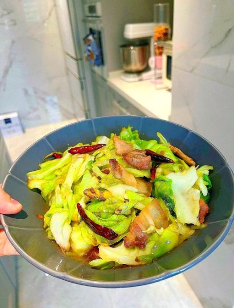 干锅包菜怎么做才脆_干锅包菜用包菜还是卷心菜-第1张图片-山城妙识