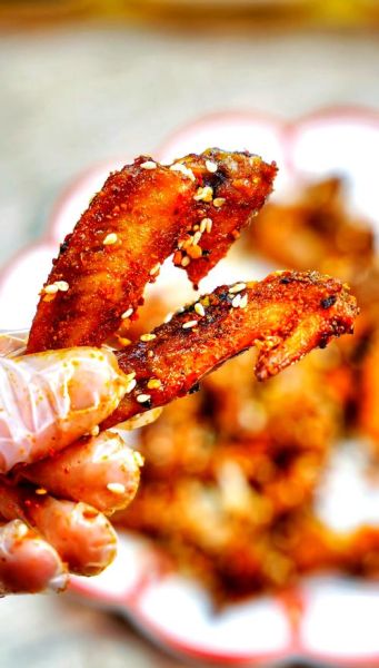 炸鸡翅尖怎么做_炸鸡翅尖酥脆秘诀-第1张图片-山城妙识