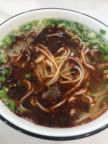 全国最火的牛肉面在哪吃_兰州牛肉面哪家最正宗-第2张图片-山城妙识