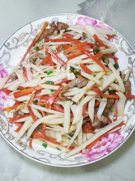 萝卜怎么炒好吃_家常萝卜炒肉技巧-第3张图片-山城妙识