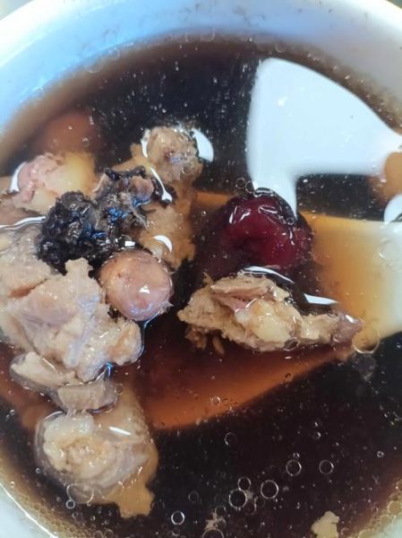 龙骨汤怎么炖最好喝_龙骨汤炖多久才入味-第1张图片-山城妙识