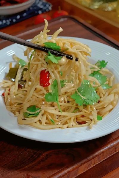 香辣芥菜丝怎么做_香辣芥菜丝能保存多久-第1张图片-山城妙识