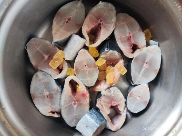 红烧鲅鱼怎么做_红烧鲅鱼的家常做法-第3张图片-山城妙识