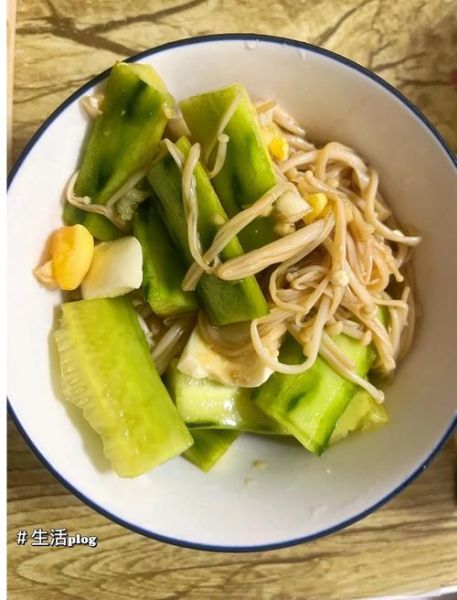 凉拌金针菇黄瓜丝怎么做_凉拌金针菇黄瓜丝热量高吗-第2张图片-山城妙识