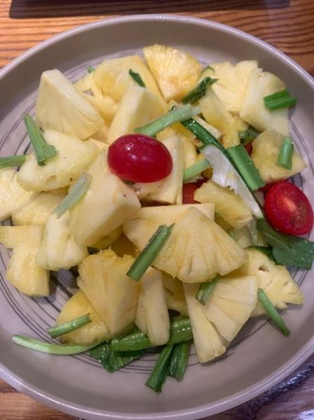 菠萝怎么炒好吃_菠萝做菜有哪些做法-第1张图片-山城妙识