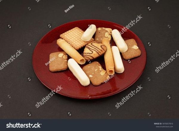 how_to_spell_cookie_correctly_is_it_cookies_or_biscuit-第1张图片-山城妙识