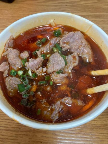 牛肉面怎么做好吃_牛肉面汤头怎么做才浓郁-第2张图片-山城妙识