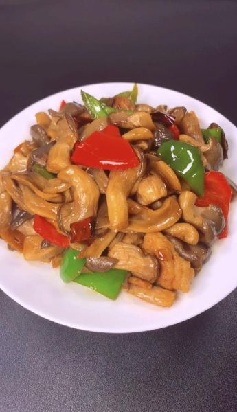 鲜蘑肉片怎么做_鲜蘑肉片先炒蘑菇还是先炒肉-第3张图片-山城妙识