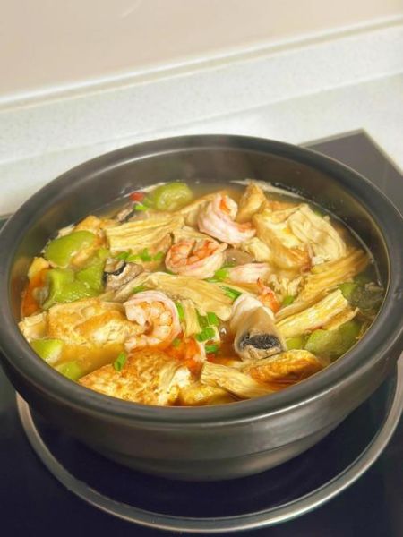 鲜虾豆腐煲怎么做_鲜虾豆腐煲热量高吗-第3张图片-山城妙识 鲜虾豆腐煲怎么做_鲜虾豆腐煲热量高吗-第3张图片-山城妙识