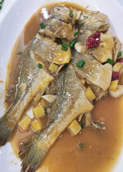 红烧黄鱼最正宗的做法_红烧黄鱼怎么做好吃-第1张图片-山城妙识