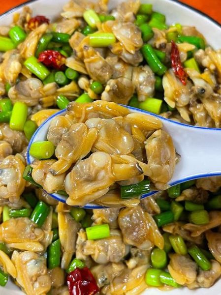 家常爆炒花甲肉怎么做_花甲肉去沙最快的方法-第1张图片-山城妙识 家常爆炒花甲肉怎么做_花甲肉去沙最快的方法-第1张图片-山城妙识