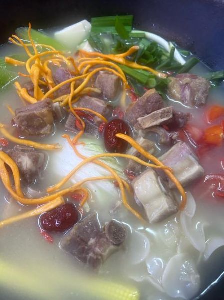 腊排骨火锅怎么做_腊排骨火锅好吃吗-第3张图片-山城妙识
