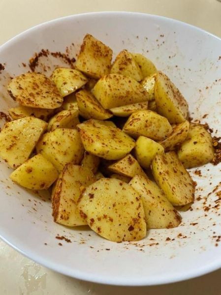 微波炉烤土豆要多长时间_微波炉烤土豆怎么烤-第3张图片-山城妙识